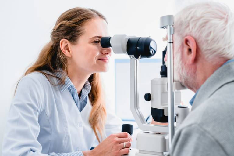 CBR Oogartsen keuring - Rijbewijskeuring voor CBR oogtest